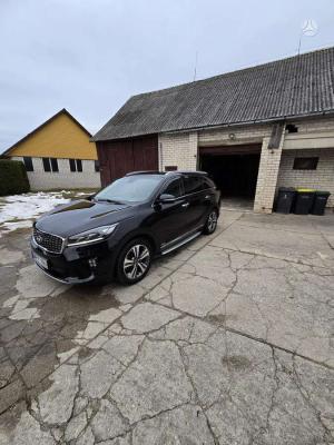 Melns Kia Sorento 2018 Mažeikiai, ar dzinēja tilpumu 2.20 L un nobraukumu 115 tūkst. km par 18000 €, foto 6 vietnē AUTOMOTO.COM.LV