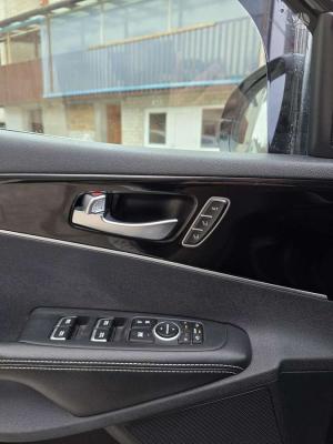 Melns Kia Sorento 2018 Mažeikiai, ar dzinēja tilpumu 2.20 L un nobraukumu 115 tūkst. km par 18000 €, foto 12 vietnē AUTOMOTO.COM.LV