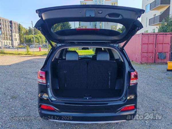 Melns Kia Sorento 2018 Tallina, ar dzinēja tilpumu 2.20 L un nobraukumu 190 tūkst. km par 15999 €, foto 5 vietnē AUTOMOTO.COM.LV