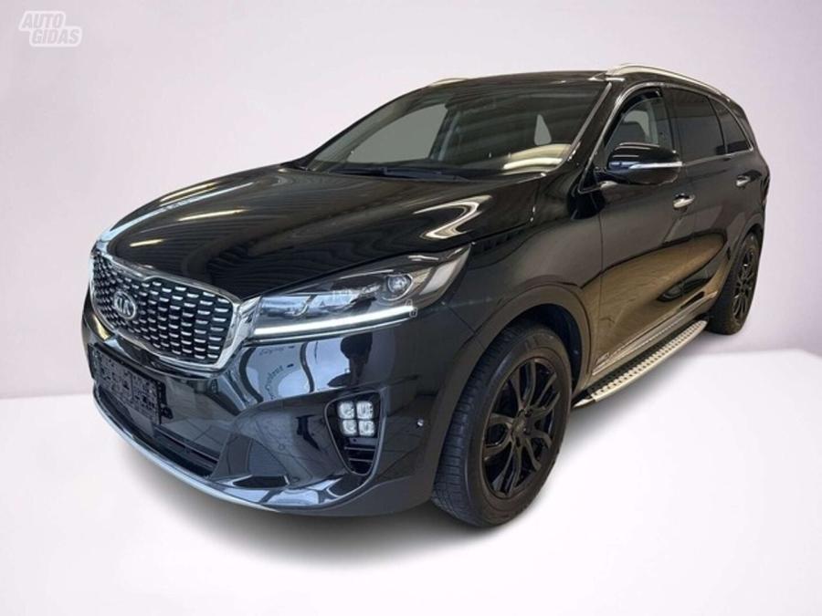 Black Kia Sorento 2019 in Kaunas, with an engine capacity of 2.20 L and mileage of 74 thousand km for 29579 €, photo 2 on AUTOMOTO.COM.LV