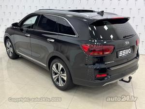 Melns Kia Sorento 2019 Tallina, ar dzinēja tilpumu 2.20 L un nobraukumu 128 tūkst. km par 23900 €, foto 8 vietnē AUTOMOTO.COM.LV