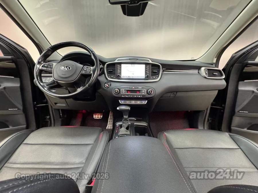 Melns Kia Sorento 2019 Tallina, ar dzinēja tilpumu 2.20 L un nobraukumu 128 tūkst. km par 23900 €, foto 11 vietnē AUTOMOTO.COM.LV