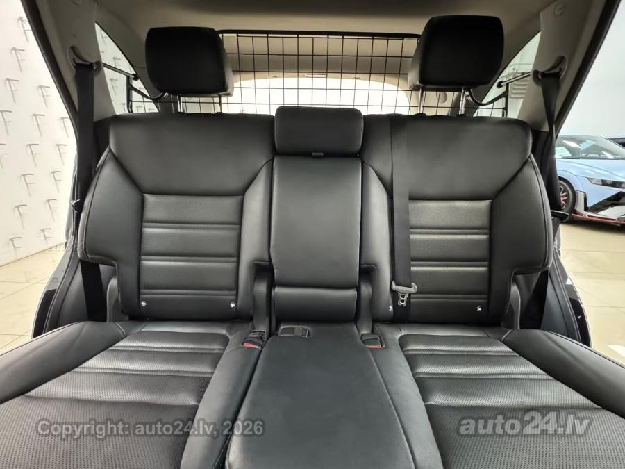 Melns Kia Sorento 2019 Tallina, ar dzinēja tilpumu 2.20 L un nobraukumu 128 tūkst. km par 23900 €, foto 13 vietnē AUTOMOTO.COM.LV