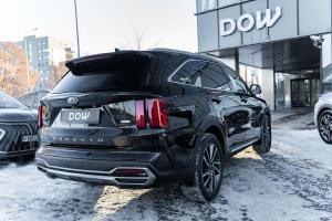 Black Kia Sorento 2020 in Vilnius, with an engine capacity of 1.60 L and mileage of 112 thousand km for 26990 €, photo 9 on AUTOMOTO.COM.LV