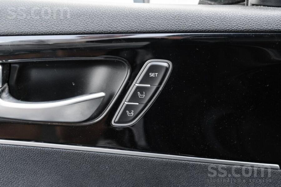 Melns Kia Sorento 2020 Rīga, ar dzinēja tilpumu 2.20 L un nobraukumu 62 tūkst. km par 22950 €, foto 15 vietnē AUTOMOTO.COM.LV