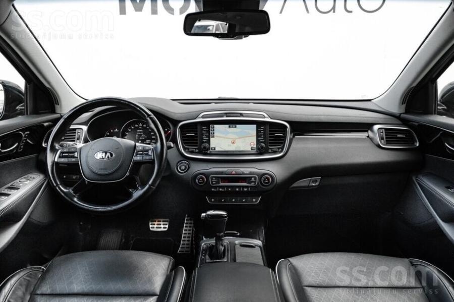 Melns Kia Sorento 2020 Rīga, ar dzinēja tilpumu 2.20 L un nobraukumu 62 tūkst. km par 22950 €, foto 35 vietnē AUTOMOTO.COM.LV