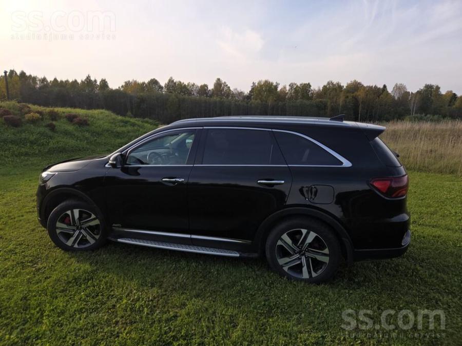 Melns Kia Sorento 2020 Valmiera, ar dzinēja tilpumu 2.20 L un nobraukumu 135 tūkst. km par 25260 €, foto 3 vietnē AUTOMOTO.COM.LV