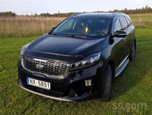 Melns Kia Sorento 2020 Valmiera, ar dzinēja tilpumu 2.20 L un nobraukumu 135 tūkst. km par 25260 €, foto  vietnē AUTOMOTO.COM.LV