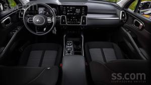 Black Kia Sorento 2021 in Jelgava, with an engine capacity of 1.60 L and mileage of 175 thousand km for 23600 €, photo 12 on AUTOMOTO.COM.LV
