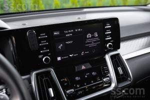 Black Kia Sorento 2021 in Jelgava, with an engine capacity of 1.60 L and mileage of 175 thousand km for 23600 €, photo 22 on AUTOMOTO.COM.LV