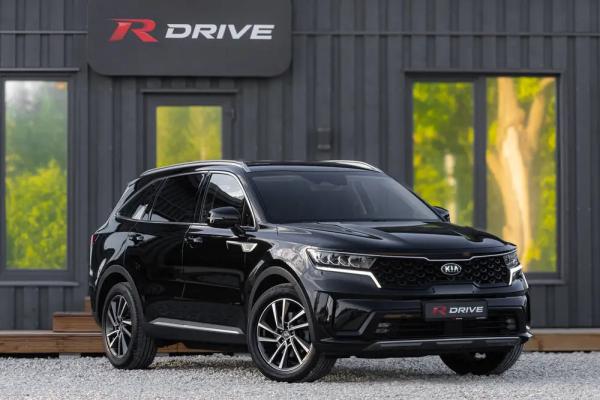 Melns Kia Sorento 2021 Jelgava, ar dzinēja tilpumu 1.60 L un nobraukumu 175 tūkst. km par 23600 €, foto 1 vietnē AUTOMOTO.COM.LV