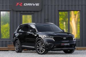 Black Kia Sorento 2021 in Jelgava, with an engine capacity of 1.60 L and mileage of 175 thousand km for 23600 €, photo  on AUTOMOTO.COM.LV