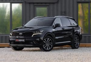 Black Kia Sorento 2021 in Jelgava, with an engine capacity of 1.60 L and mileage of 175 thousand km for 23600 €, photo 5 on AUTOMOTO.COM.LV