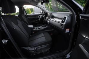 Black Kia Sorento 2021 in Jelgava, with an engine capacity of 1.60 L and mileage of 175 thousand km for 23600 €, photo 13 on AUTOMOTO.COM.LV