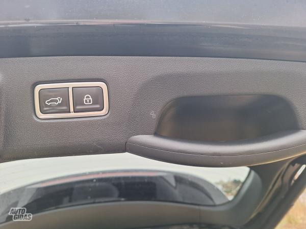 Black Kia Sorento 2022 in Vilnius, with an engine capacity of 2.20 L and mileage of 71 thousand km for 32500 €, photo 7 on AUTOMOTO.COM.LV