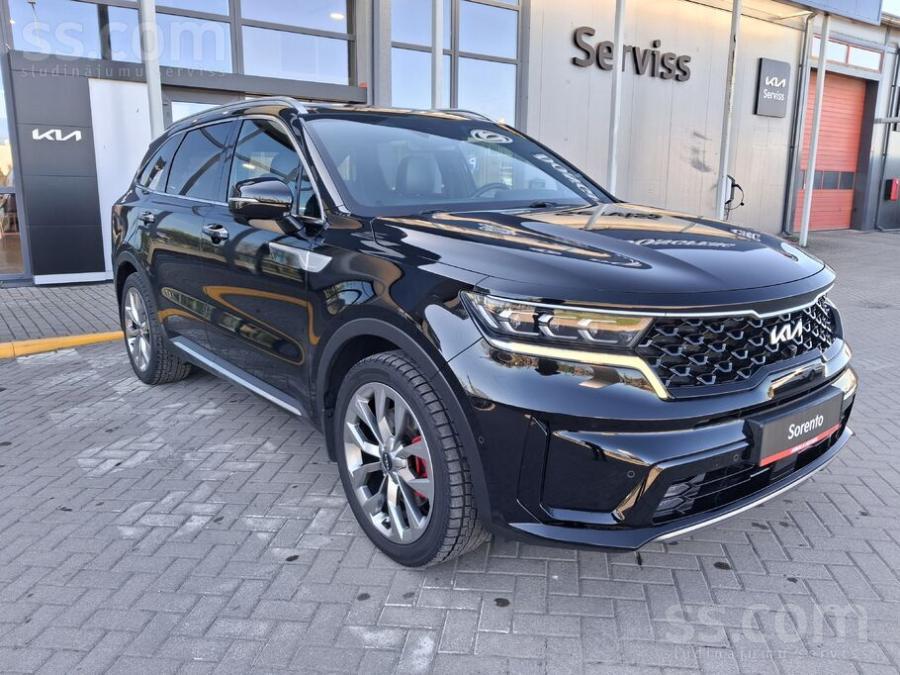 Melns Kia Sorento 2022 Liepāja, ar dzinēja tilpumu 2.20 L un nobraukumu 82 tūkst. km par 37900 €, foto 1 vietnē AUTOMOTO.COM.LV
