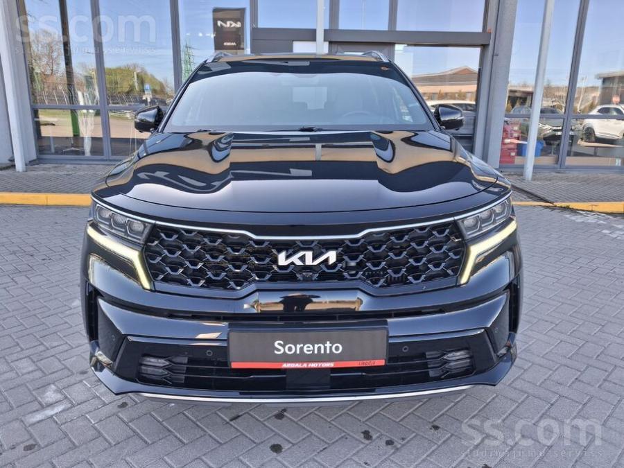 Melns Kia Sorento 2022 Liepāja, ar dzinēja tilpumu 2.20 L un nobraukumu 82 tūkst. km par 37900 €, foto 3 vietnē AUTOMOTO.COM.LV