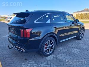 Melns Kia Sorento 2022 Liepāja, ar dzinēja tilpumu 2.20 L un nobraukumu 82 tūkst. km par 37900 €, foto 7 vietnē AUTOMOTO.COM.LV