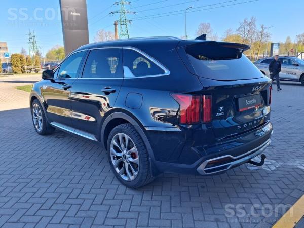 Melns Kia Sorento 2022 Liepāja, ar dzinēja tilpumu 2.20 L un nobraukumu 82 tūkst. km par 37900 €, foto 8 vietnē AUTOMOTO.COM.LV