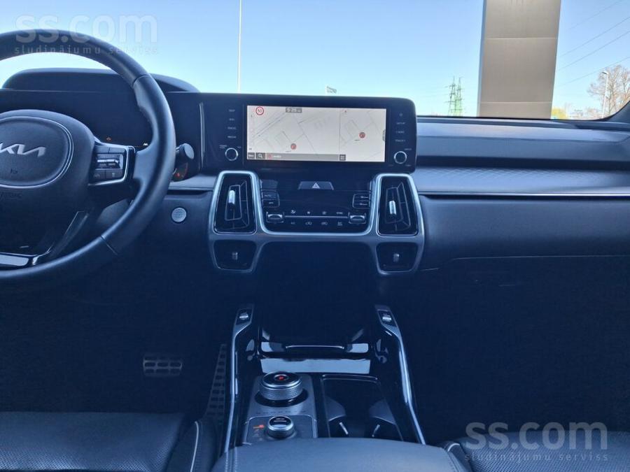 Melns Kia Sorento 2022 Liepāja, ar dzinēja tilpumu 2.20 L un nobraukumu 82 tūkst. km par 37900 €, foto 17 vietnē AUTOMOTO.COM.LV