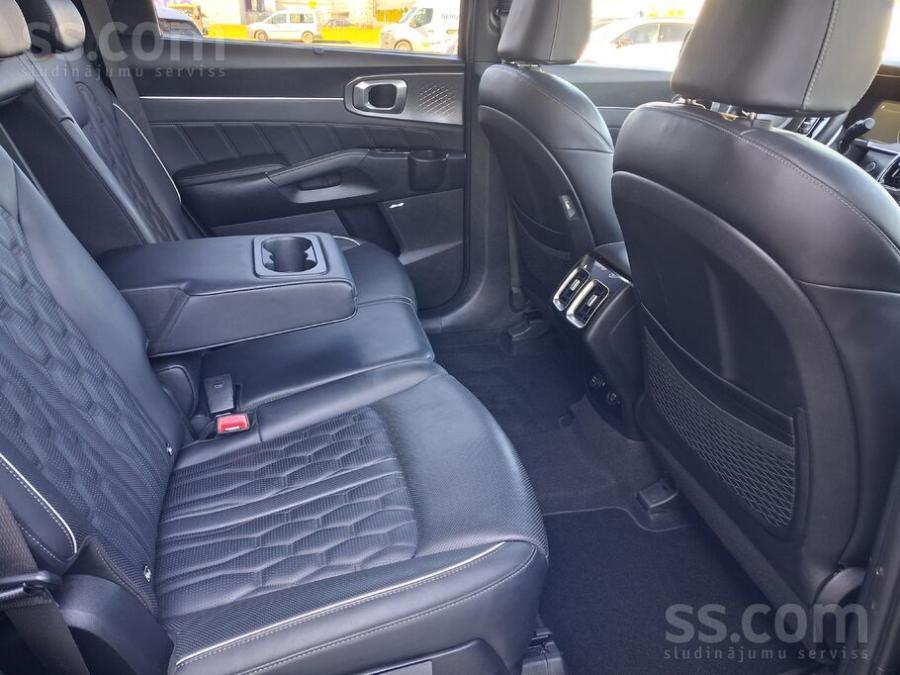 Melns Kia Sorento 2022 Liepāja, ar dzinēja tilpumu 2.20 L un nobraukumu 82 tūkst. km par 37900 €, foto 20 vietnē AUTOMOTO.COM.LV