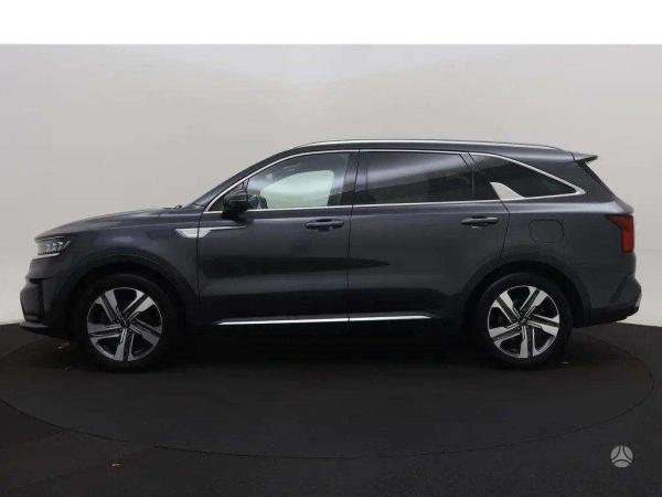 Melns Kia Sorento 2022 Viļņa, ar dzinēja tilpumu 1.60 L un nobraukumu 241 tūkst. km par 26015 €, foto 4 vietnē AUTOMOTO.COM.LV