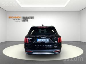 Melns Kia Sorento 2022 Rīga, ar dzinēja tilpumu 1.60 L un nobraukumu 94 tūkst. km par 32490 €, foto 6 vietnē AUTOMOTO.COM.LV
