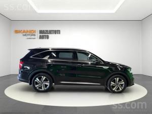 Melns Kia Sorento 2022 Rīga, ar dzinēja tilpumu 1.60 L un nobraukumu 94 tūkst. km par 32490 €, foto 8 vietnē AUTOMOTO.COM.LV
