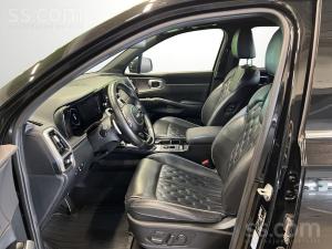 Melns Kia Sorento 2022 Rīga, ar dzinēja tilpumu 1.60 L un nobraukumu 94 tūkst. km par 32490 €, foto 10 vietnē AUTOMOTO.COM.LV