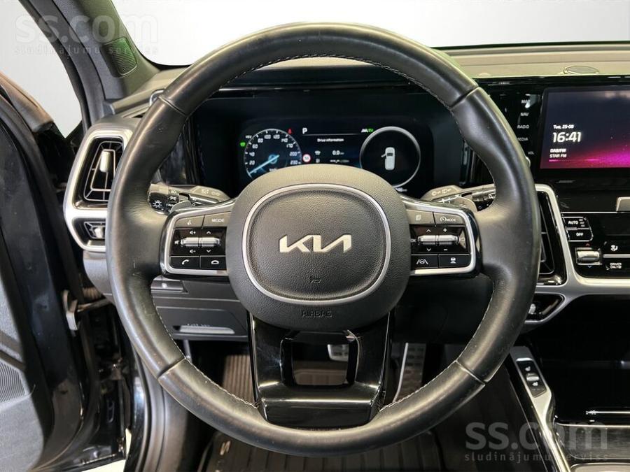 Melns Kia Sorento 2022 Rīga, ar dzinēja tilpumu 1.60 L un nobraukumu 94 tūkst. km par 32490 €, foto 11 vietnē AUTOMOTO.COM.LV