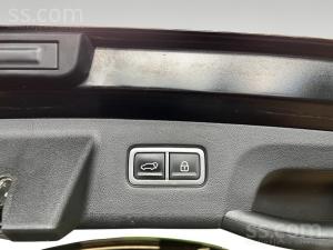 Melns Kia Sorento 2022 Rīga, ar dzinēja tilpumu 1.60 L un nobraukumu 94 tūkst. km par 32490 €, foto 24 vietnē AUTOMOTO.COM.LV