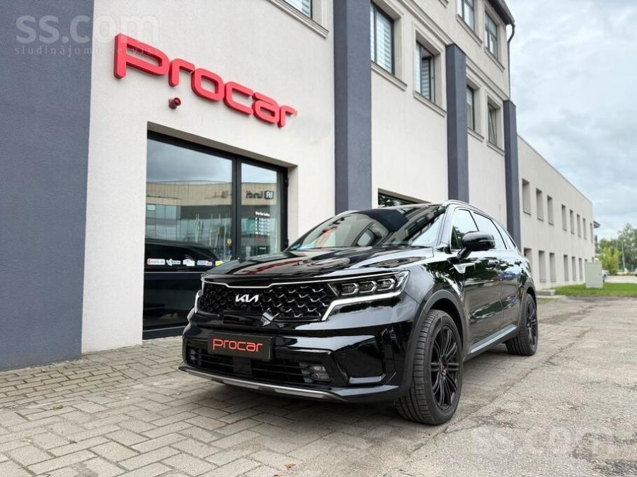 Melns Kia Sorento 2022 Rīga, ar dzinēja tilpumu 1.60 L un nobraukumu 23 tūkst. km par 39900 €, foto 1 vietnē AUTOMOTO.COM.LV