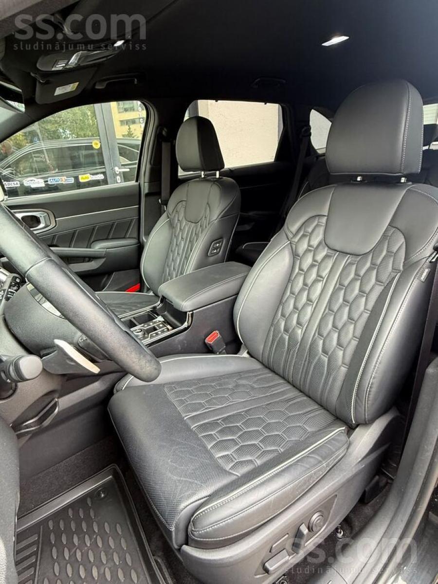 Melns Kia Sorento 2022 Rīga, ar dzinēja tilpumu 1.60 L un nobraukumu 23 tūkst. km par 39900 €, foto 15 vietnē AUTOMOTO.COM.LV