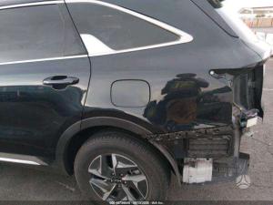 Melns Kia Sorento 2022 Klaipėda, ar dzinēja tilpumu 1.60 L un nobraukumu 139 tūkst. km par 10200 €, foto 7 vietnē AUTOMOTO.COM.LV