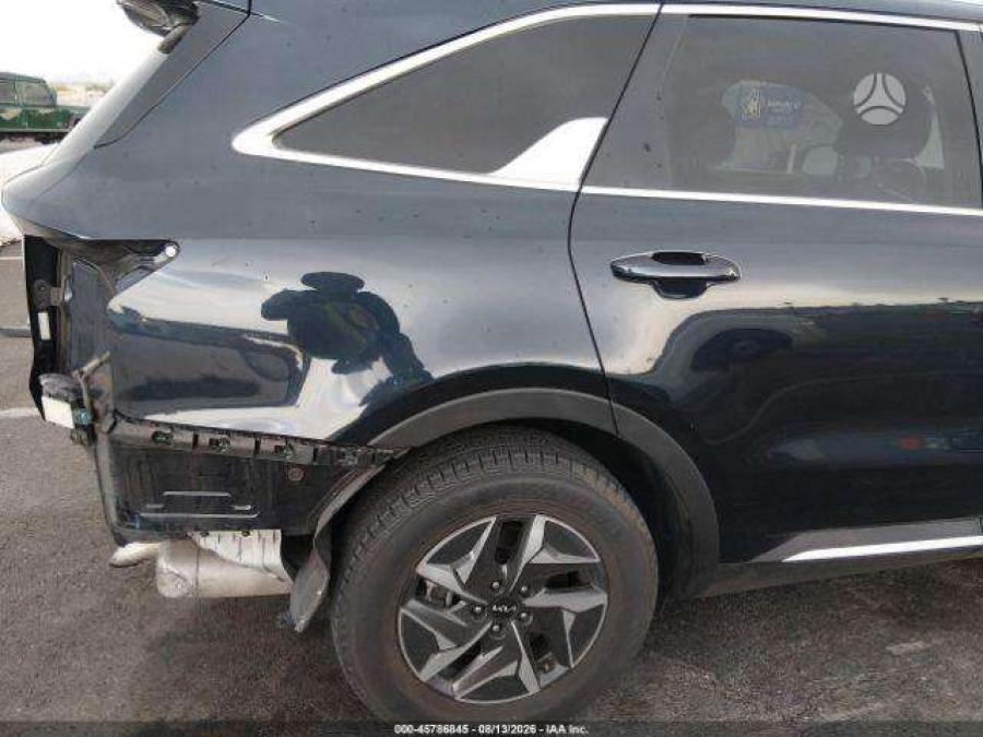 Melns Kia Sorento 2022 Klaipėda, ar dzinēja tilpumu 1.60 L un nobraukumu 139 tūkst. km par 10200 €, foto 10 vietnē AUTOMOTO.COM.LV