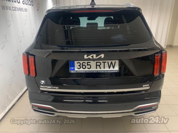 Melns Kia Sorento 2023 Tallina, ar dzinēja tilpumu 2.20 L un nobraukumu 86 tūkst. km par 39900 €, foto 6 vietnē AUTOMOTO.COM.LV