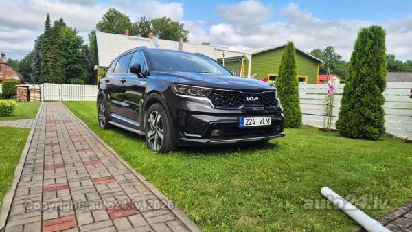 Черный Киа Соренто 2023 в Выхма, объемом двигателя 2.20 л и пробегом 145 тыс. км за 37900 €, фото 1 на AUTOMOTO.COM.LV