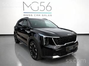 Black Kia Sorento 2025 in Riga, with an engine capacity of 2.20 L and mileage of 58 thousand km for 47900 €, photo 3 on AUTOMOTO.COM.LV