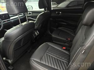 Black Kia Sorento 2025 in Riga, with an engine capacity of 2.20 L and mileage of 58 thousand km for 47900 €, photo 11 on AUTOMOTO.COM.LV