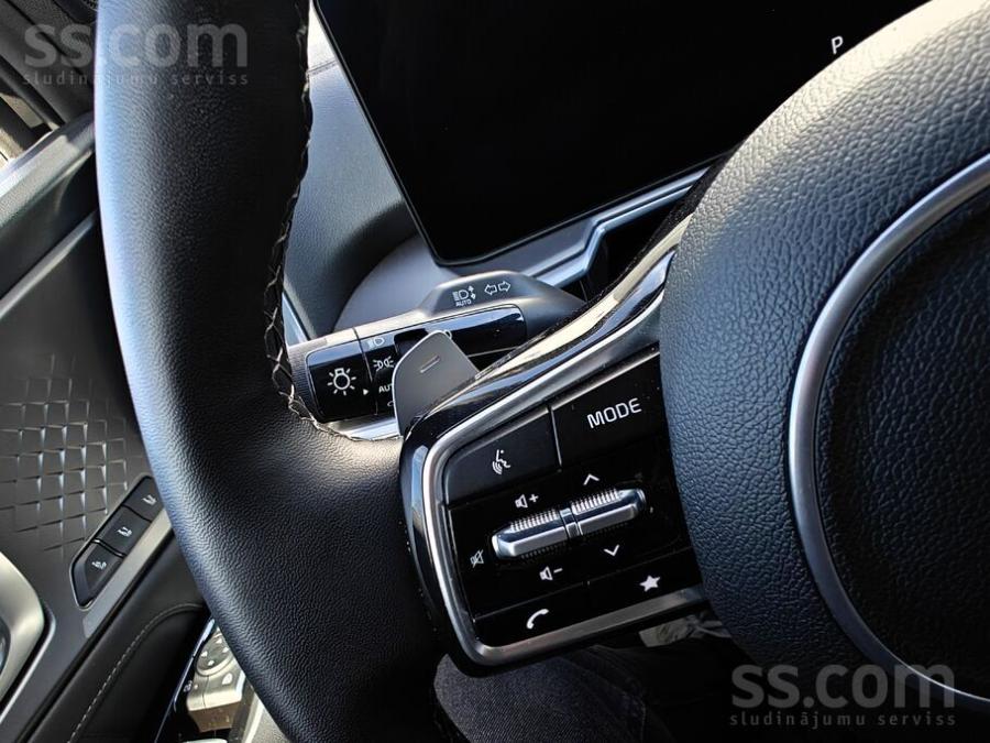 Black Kia Sorento 2025 in Riga, with an engine capacity of 2.20 L and mileage of 58 thousand km for 47900 €, photo 16 on AUTOMOTO.COM.LV