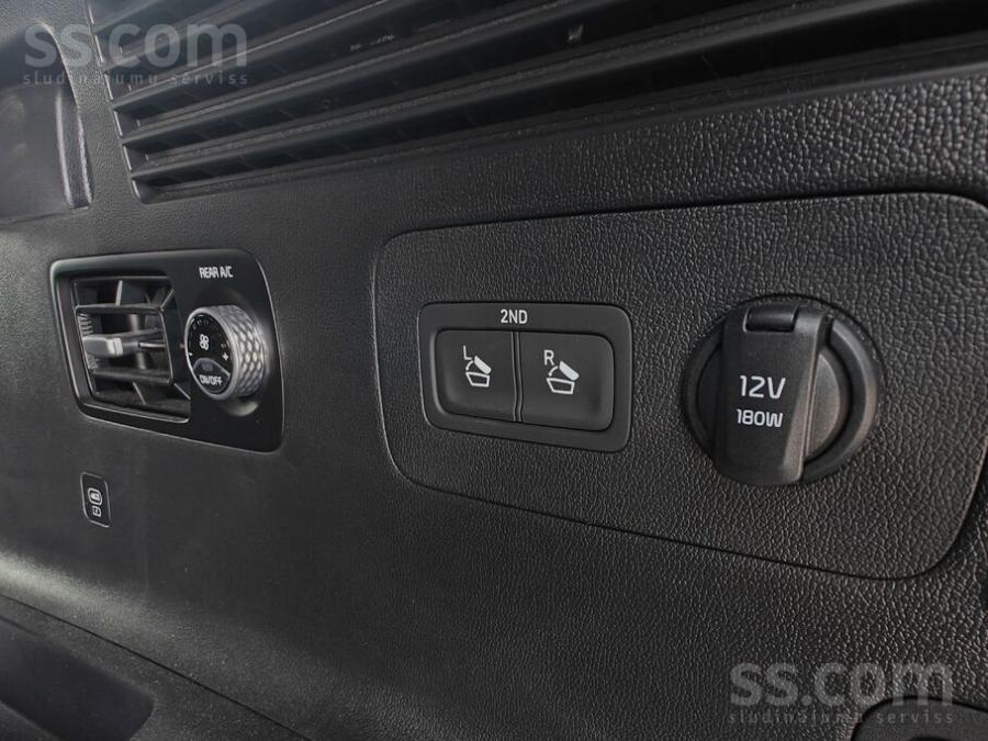 Black Kia Sorento 2025 in Riga, with an engine capacity of 2.20 L and mileage of 58 thousand km for 47900 €, photo 31 on AUTOMOTO.COM.LV