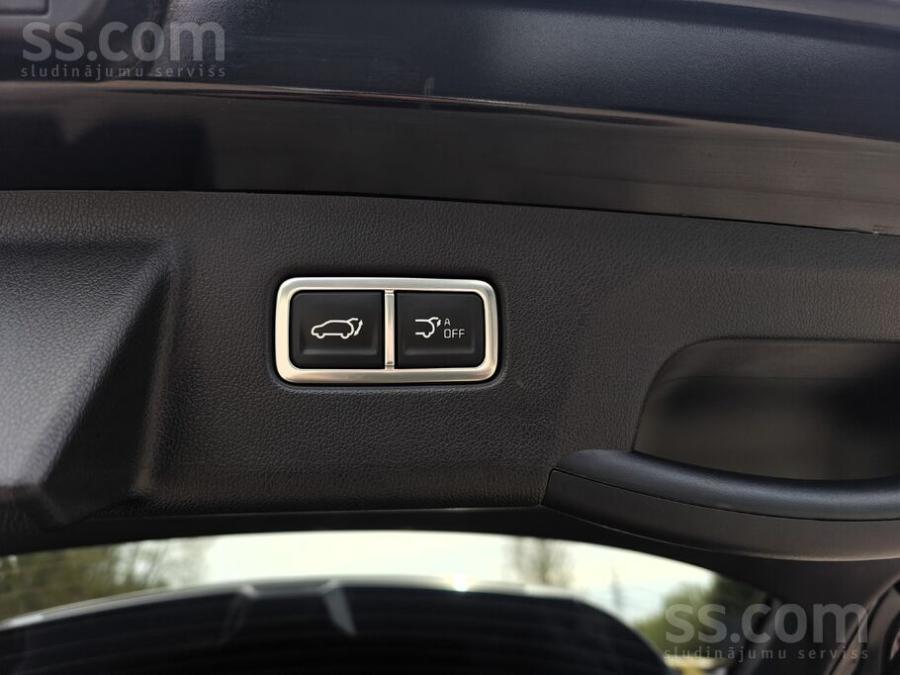 Black Kia Sorento 2025 in Riga, with an engine capacity of 2.20 L and mileage of 58 thousand km for 47900 €, photo 32 on AUTOMOTO.COM.LV