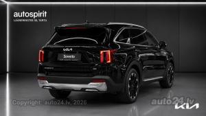 Black Kia Sorento 2026 in Tartu, with an engine capacity of 2.20 L and mileage of 12 thousand km for 63990 €, photo 7 on AUTOMOTO.COM.LV