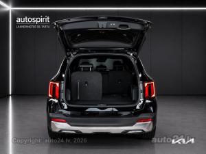 Black Kia Sorento 2026 in Tartu, with an engine capacity of 2.20 L and mileage of 12 thousand km for 63990 €, photo 8 on AUTOMOTO.COM.LV