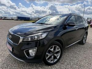 Black Kia Sorento 2016 in Vilnius, with an engine capacity of 2.20 L and mileage of 189 thousand km for 15750 €, photo 3 on AUTOMOTO.COM.LV