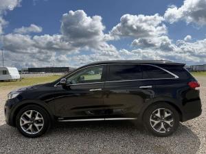 Black Kia Sorento 2016 in Vilnius, with an engine capacity of 2.20 L and mileage of 189 thousand km for 15750 €, photo 8 on AUTOMOTO.COM.LV
