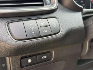 Black Kia Sorento 2016 in Vilnius, with an engine capacity of 2.20 L and mileage of 189 thousand km for 15750 €, photo 32 on AUTOMOTO.COM.LV