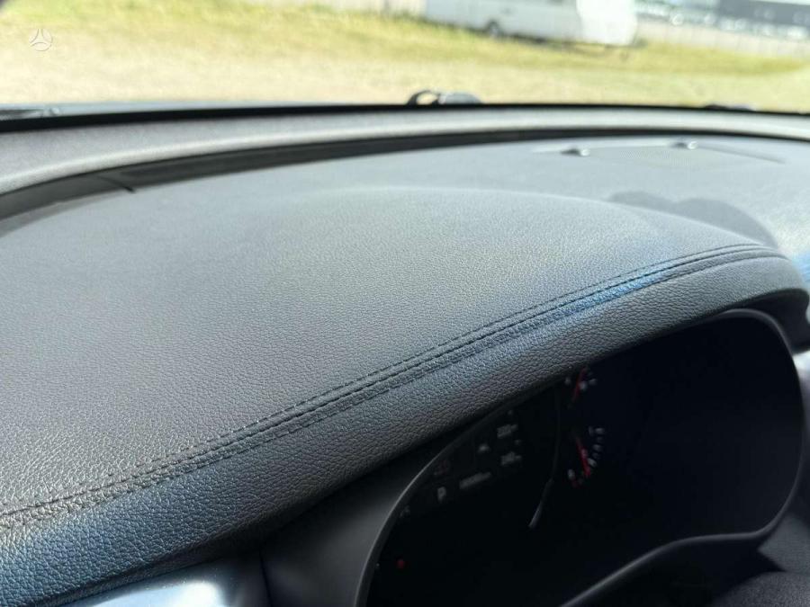 Black Kia Sorento 2016 in Vilnius, with an engine capacity of 2.20 L and mileage of 189 thousand km for 15750 €, photo 34 on AUTOMOTO.COM.LV
