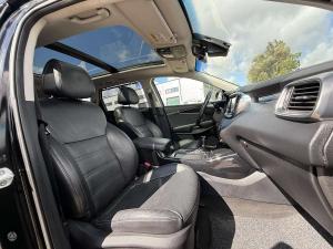 Black Kia Sorento 2016 in Vilnius, with an engine capacity of 2.20 L and mileage of 189 thousand km for 15750 €, photo 36 on AUTOMOTO.COM.LV