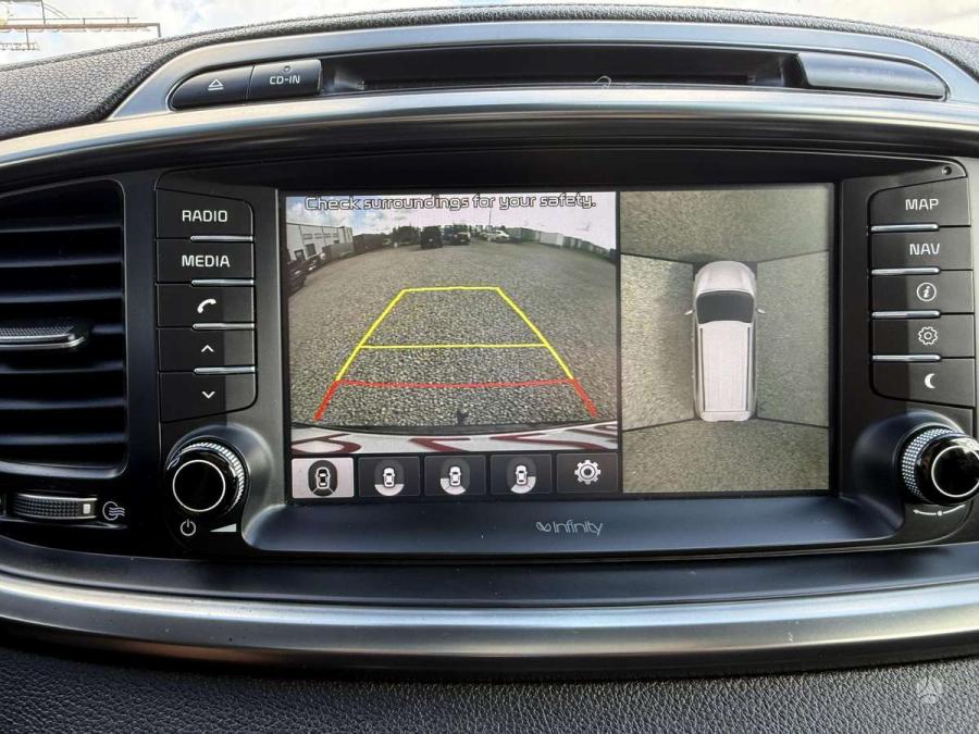 Black Kia Sorento 2016 in Vilnius, with an engine capacity of 2.20 L and mileage of 189 thousand km for 15750 €, photo 37 on AUTOMOTO.COM.LV